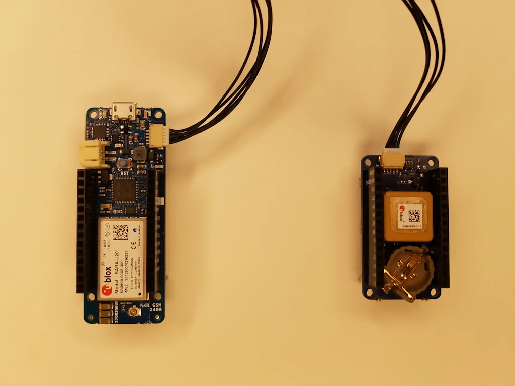 How to create an IoT device for an asset tracking map