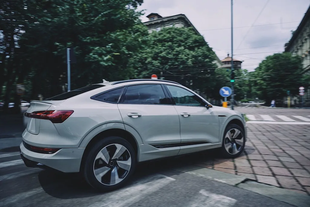 Driving net-zero: how connected cars deliver on curbing emissions